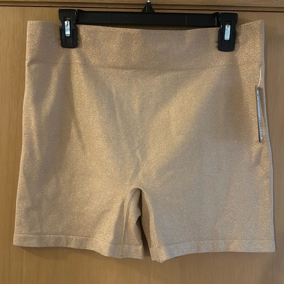 SKIMS | Intimates & Sleepwear | Skims Womens Soft Smoothing Seamless ...